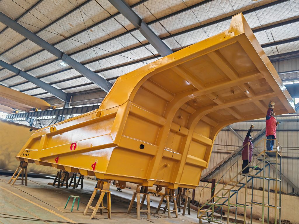 XDE130 双桥刚性矿车 - jiufa